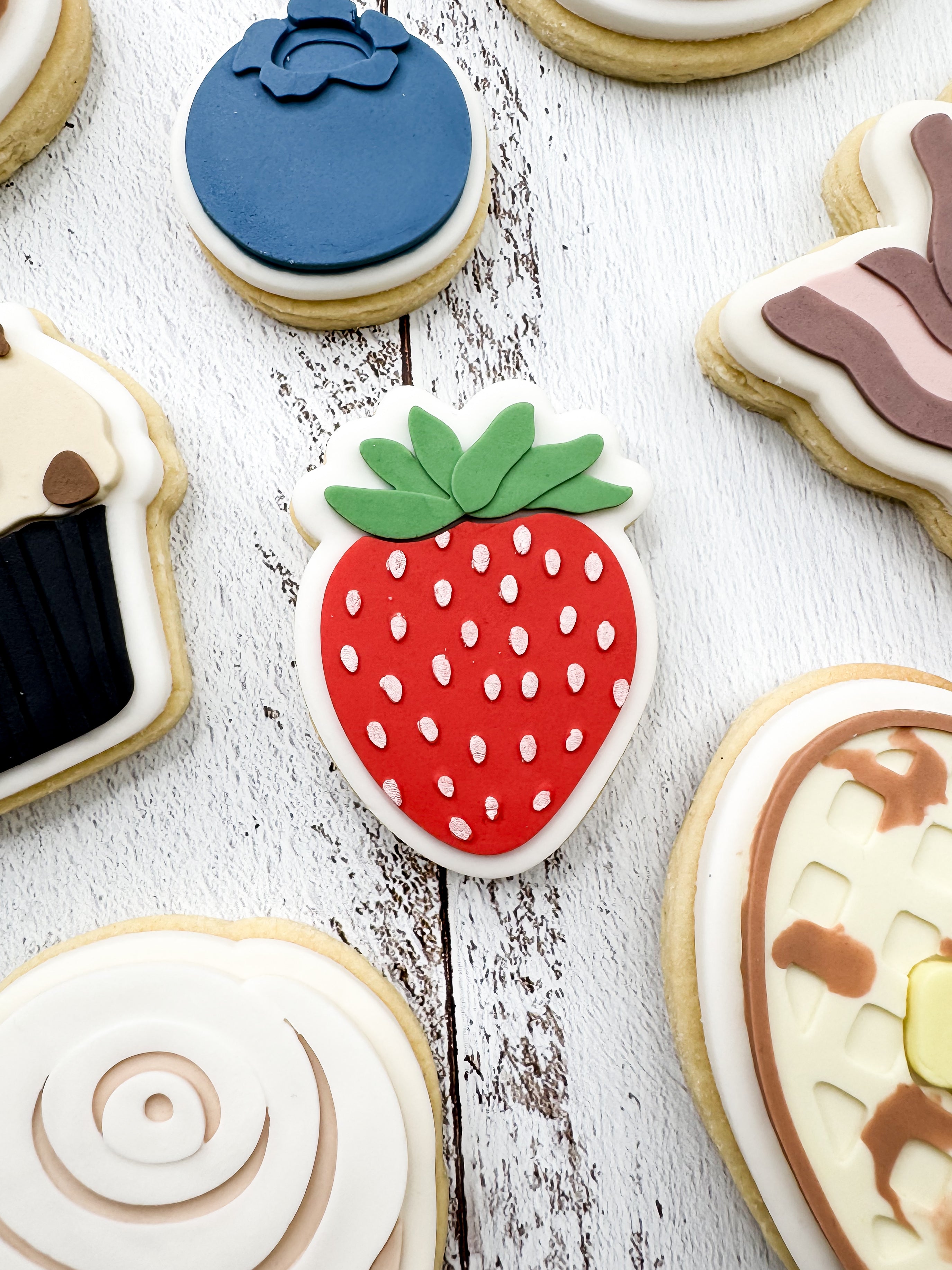 Strawberry Cookie Cutter & Stamp – The Sweet Side Designer